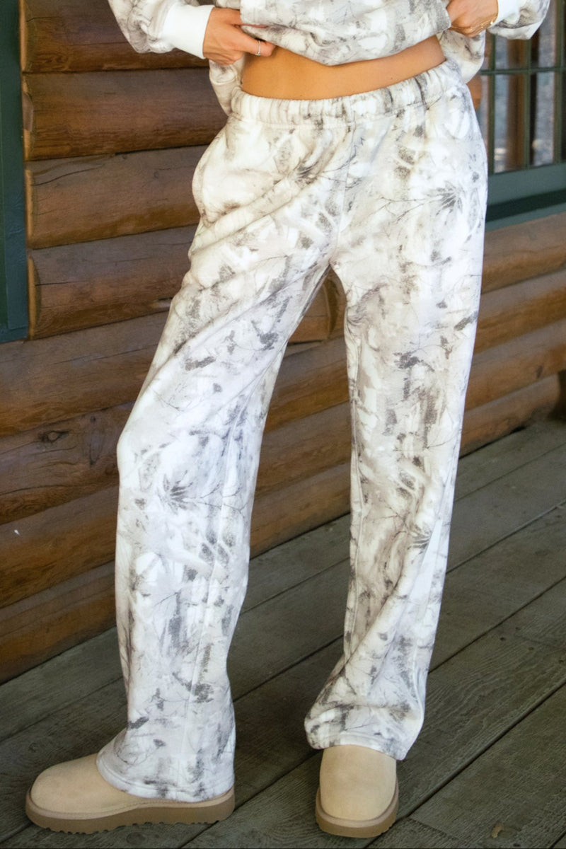 AVERY WL Light Woodland Camo Fleece Sweatpants – Tic Toc