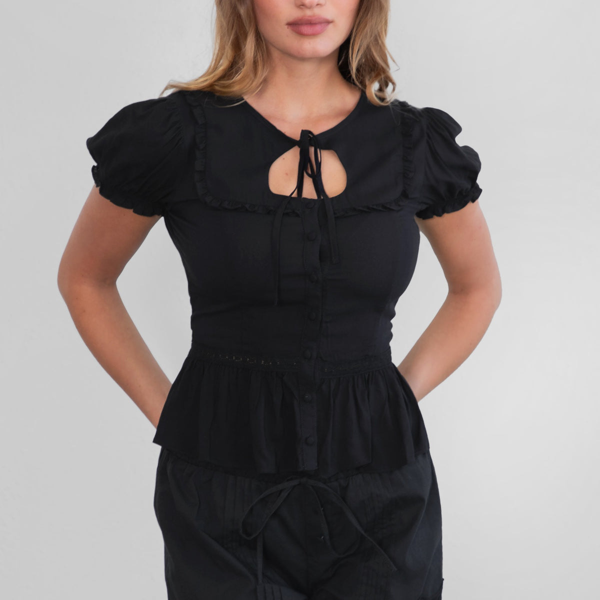 TICTOC AGATHA KEYHOLE RUFFLE BLOUSE – Tic Toc